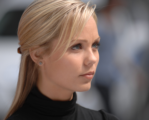 Picture of Laura Vandervoort