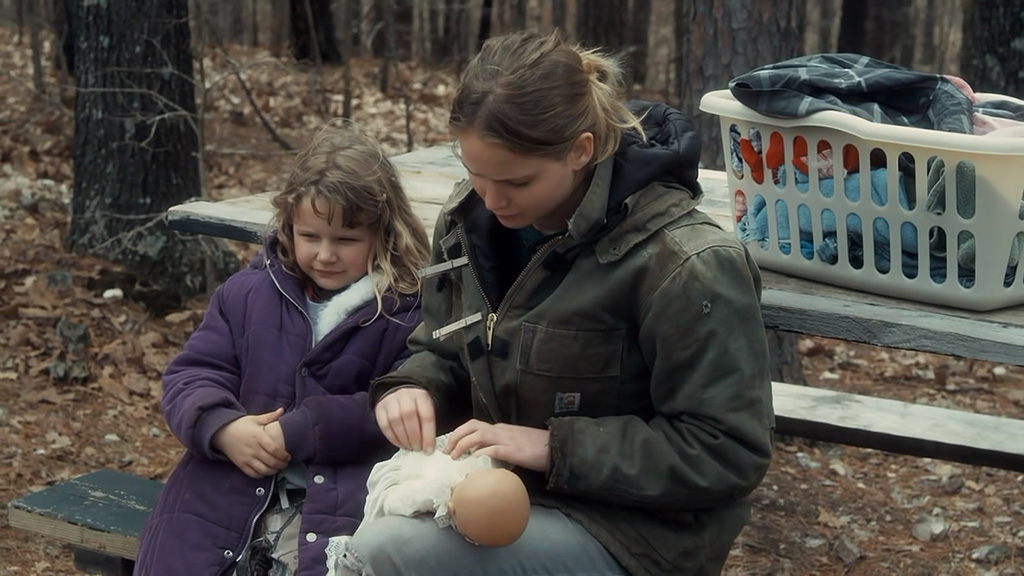 Ashlee Thompson and Jennifer Lawrence