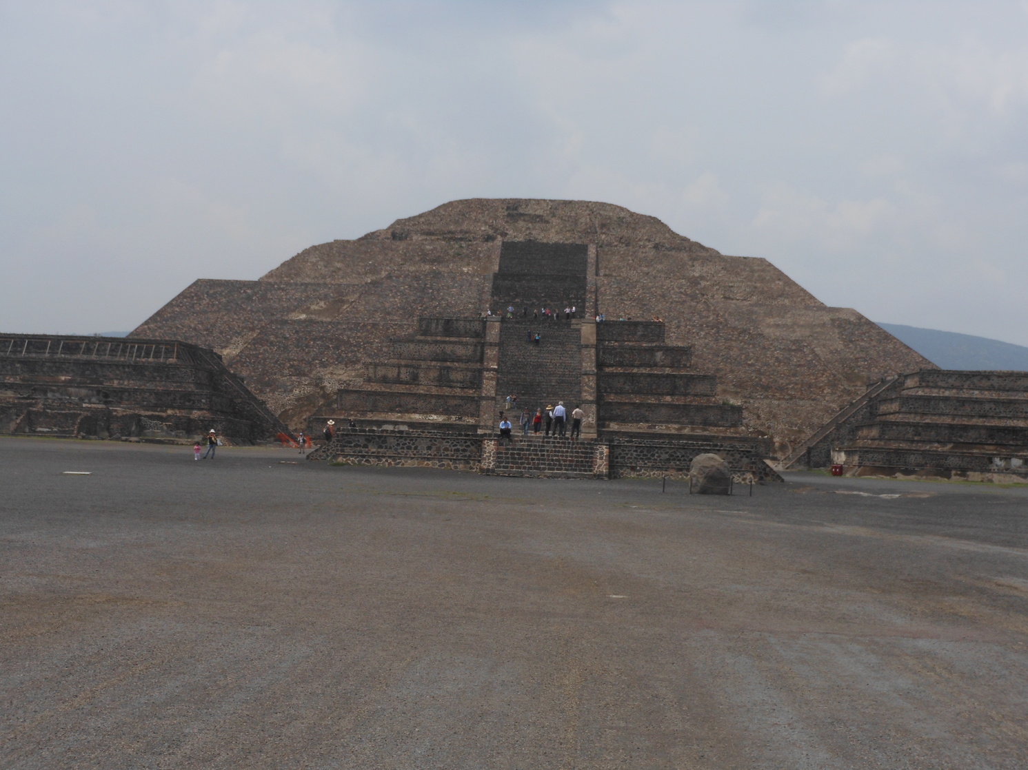 Picture of Pyramid of the Moon