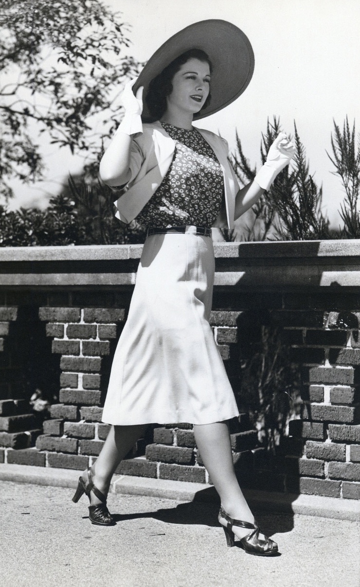 Ruth Hussey picture