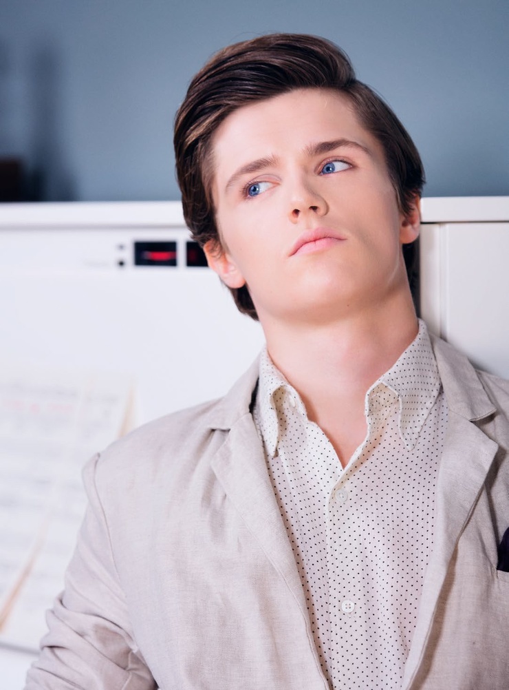 Eugene Simon image