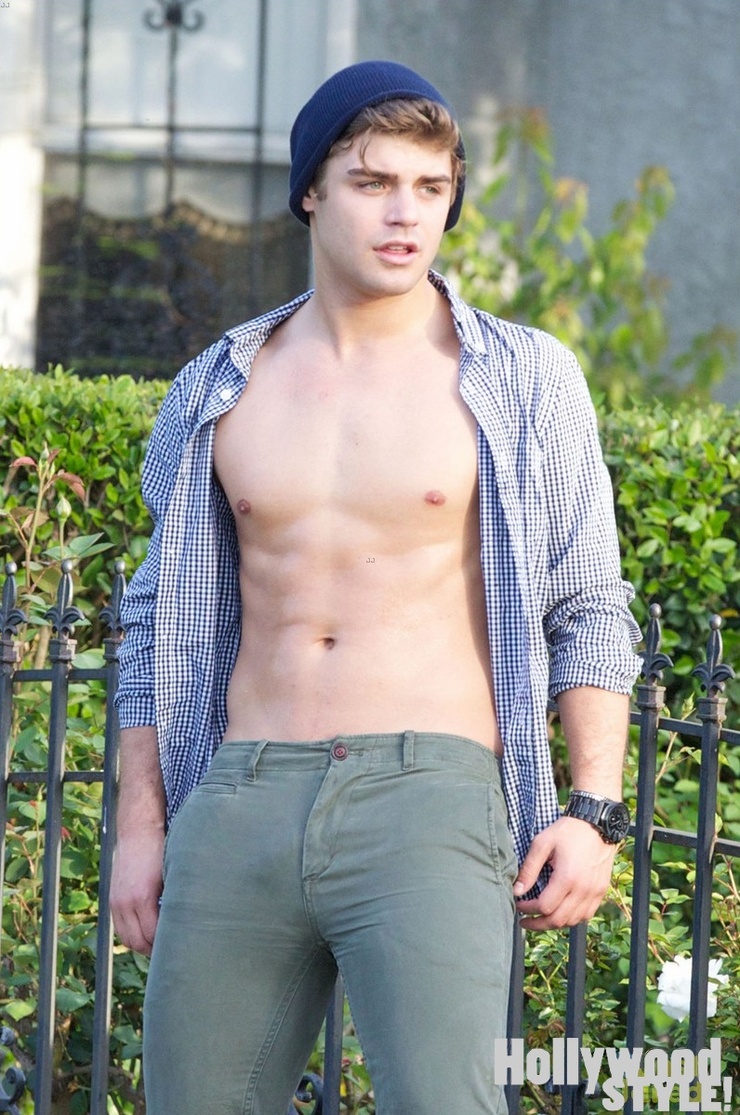 Picture of Garrett Clayton