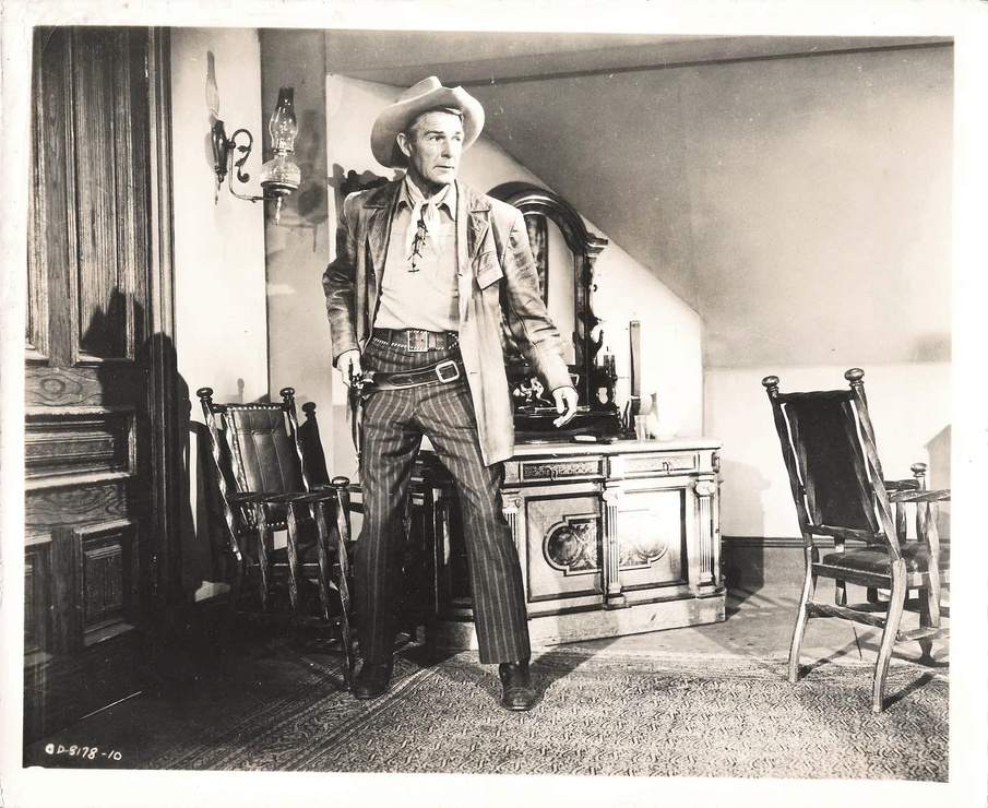 Picture of The Stranger Wore a Gun (1953)