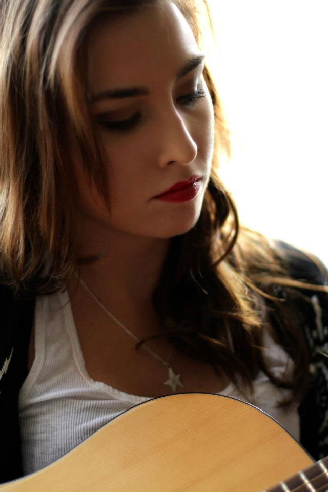 Picture of Allison Scagliotti