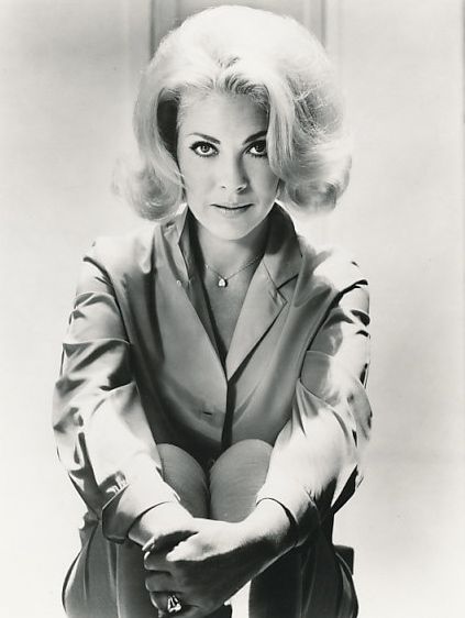 Picture of Lori Nelson