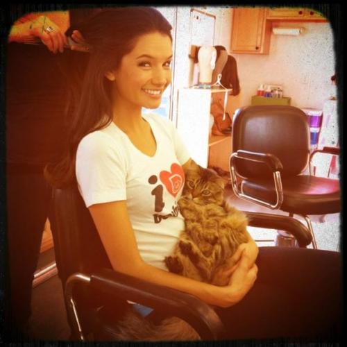 Alice Greczyn picture