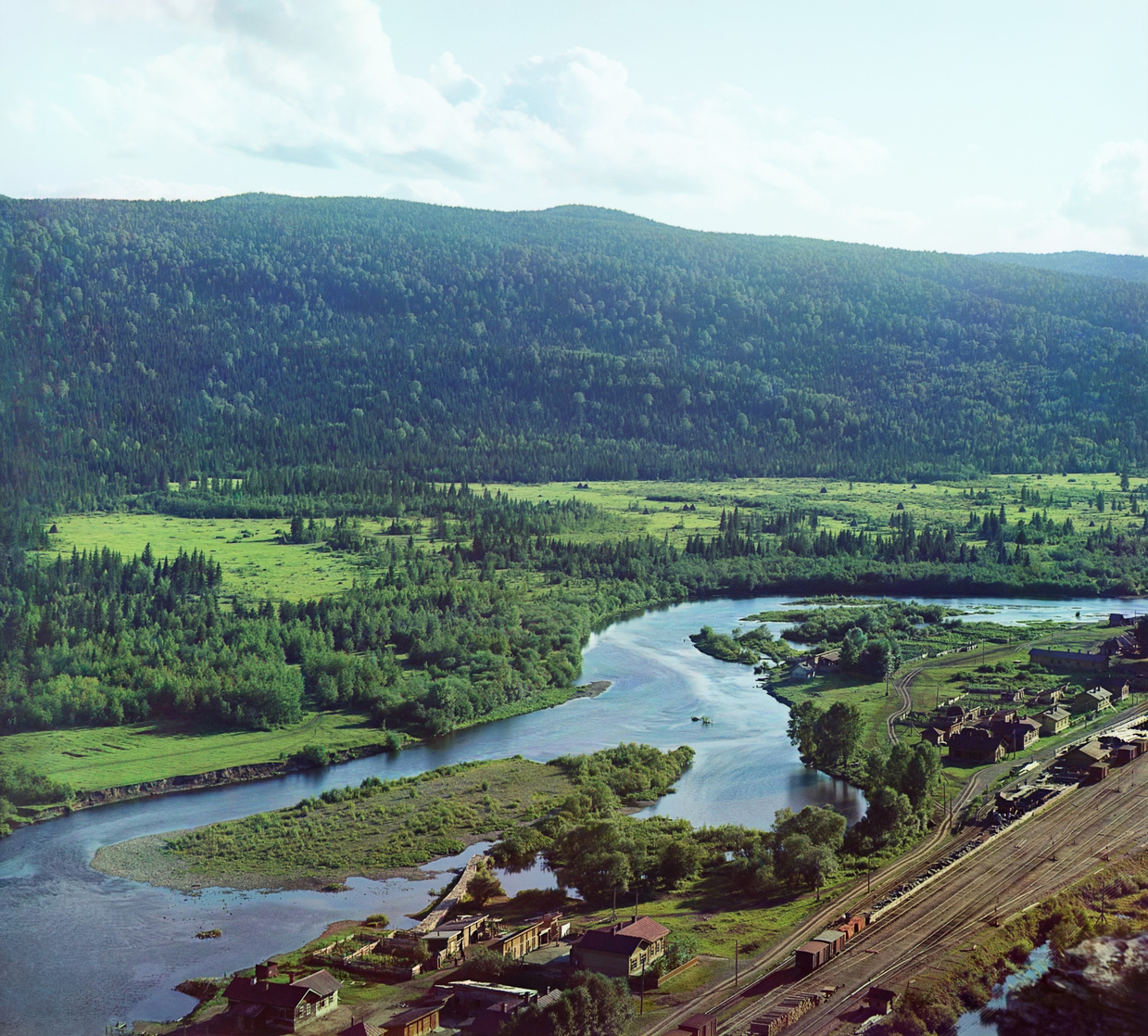 Minyar Station. Sim River