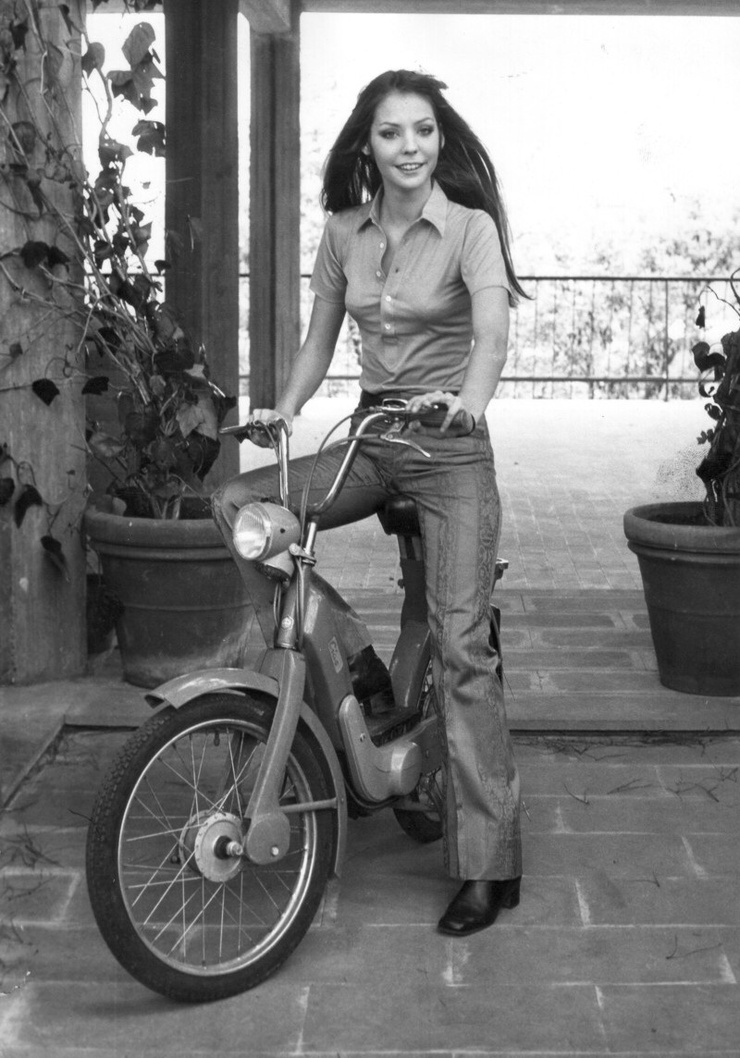 Picture of Carole André