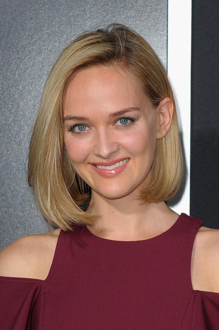 Jess Weixler picture