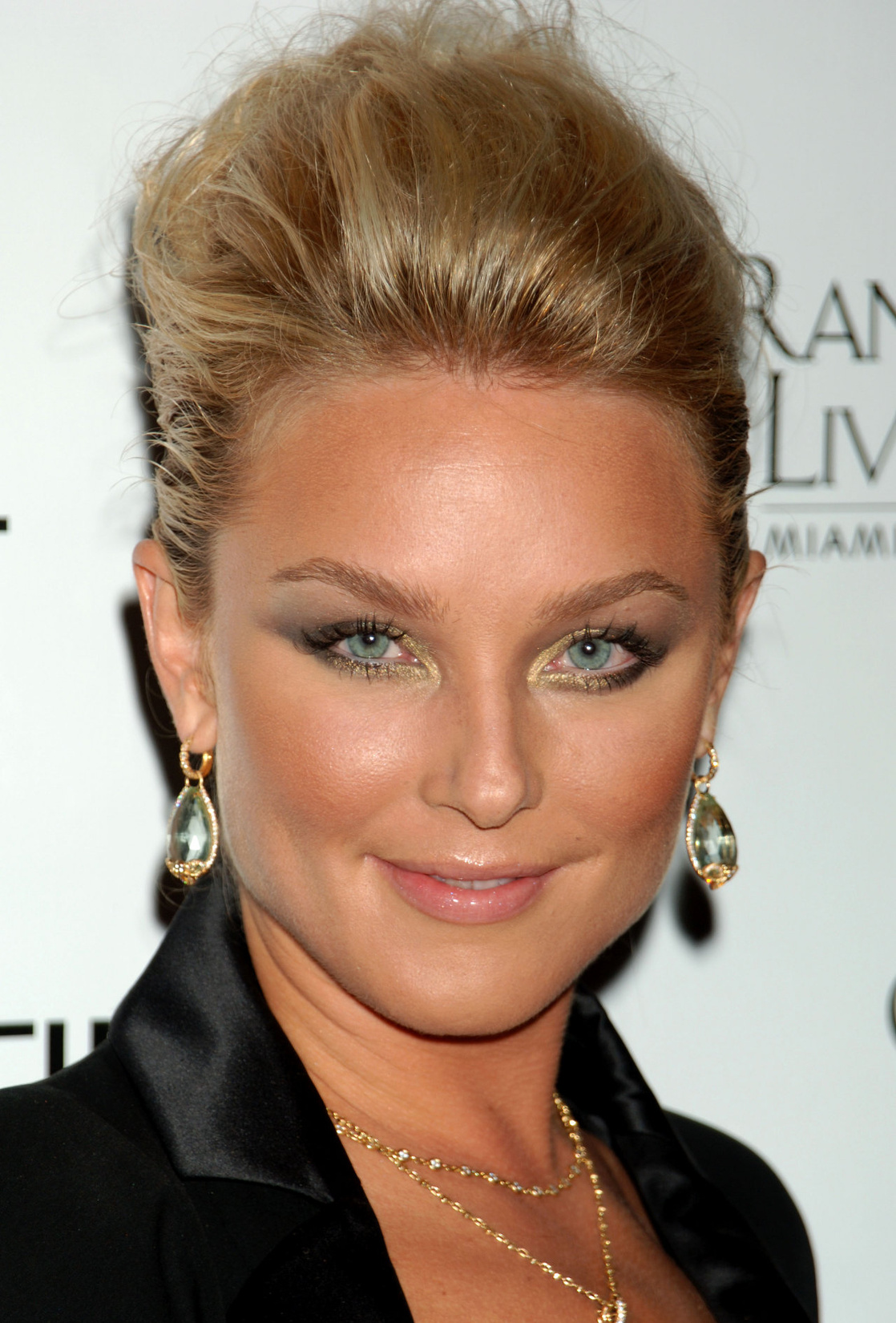 Elisabeth Röhm picture