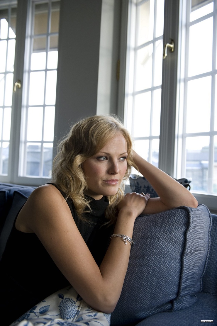Picture of Malin Akerman
