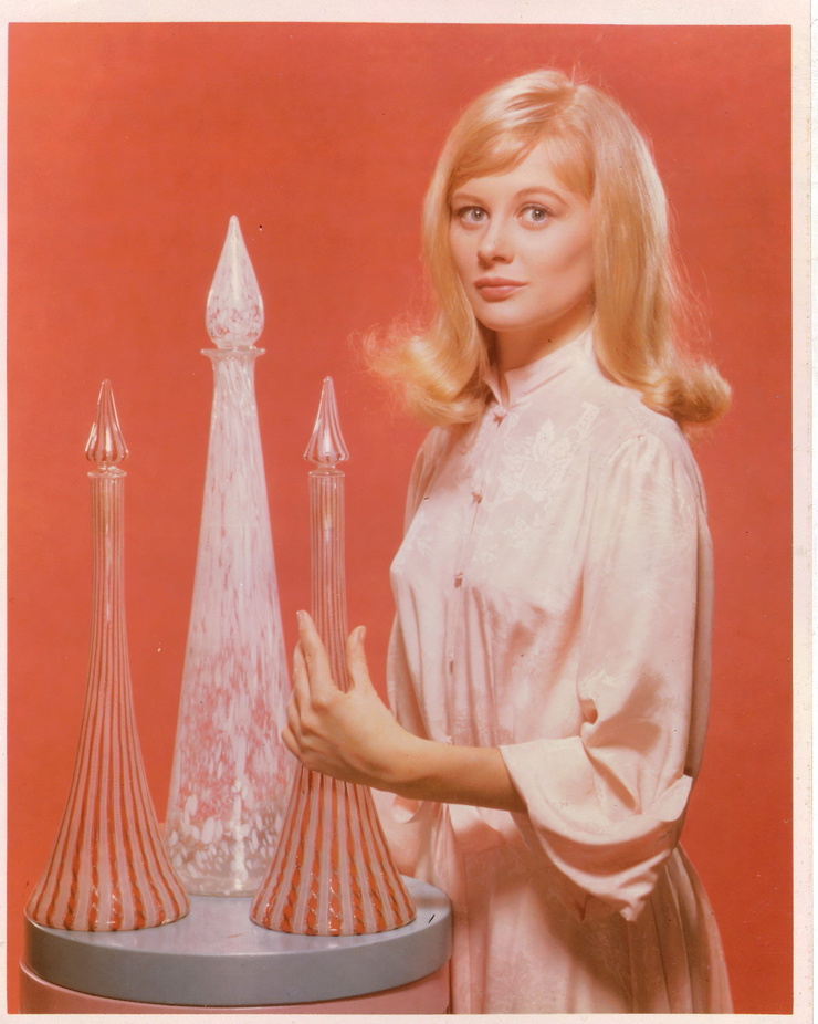 Picture of Shirley Knight