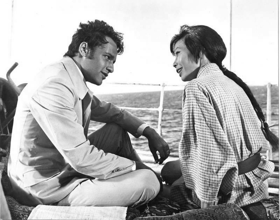 Krakatoa: East of Java image