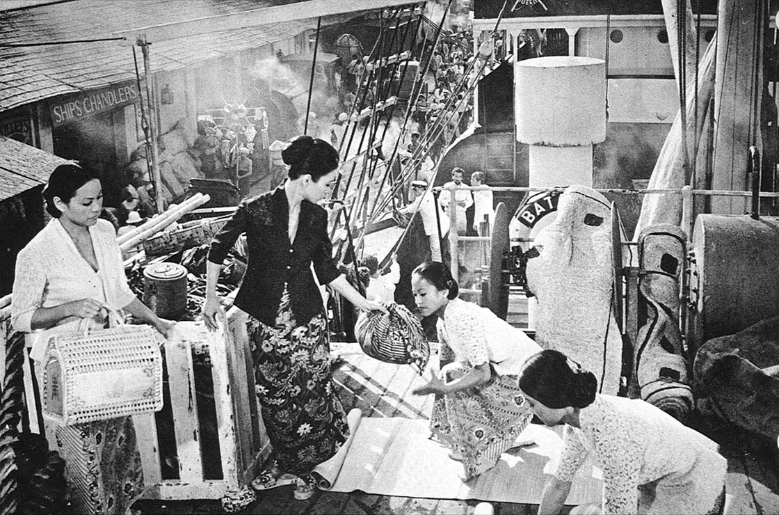 Krakatoa: East of Java picture