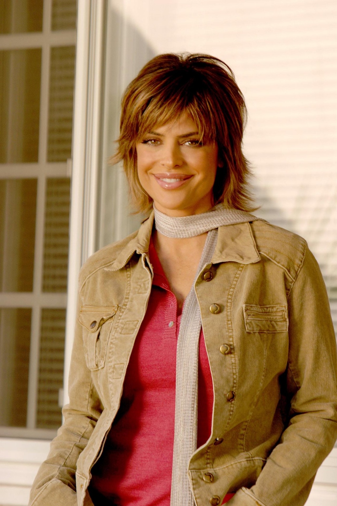 Lisa Rinna image
