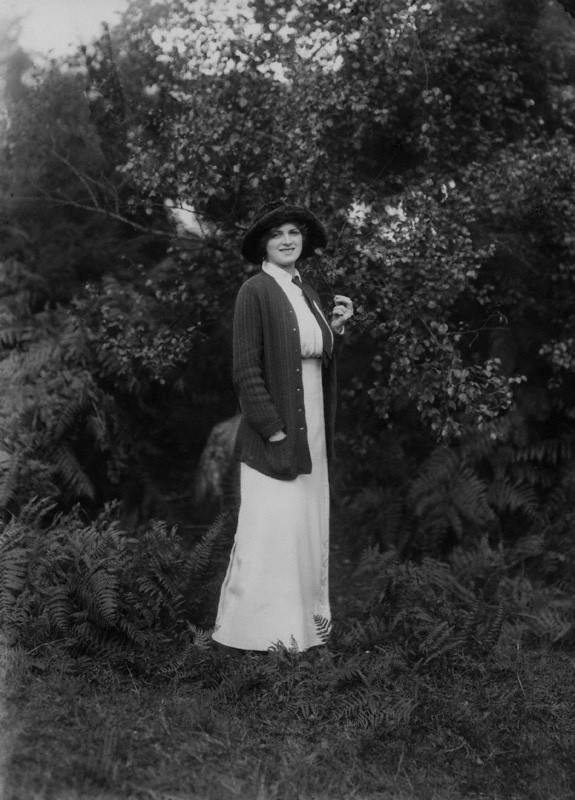 Picture of Gladys Cooper