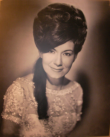 Dottie West picture