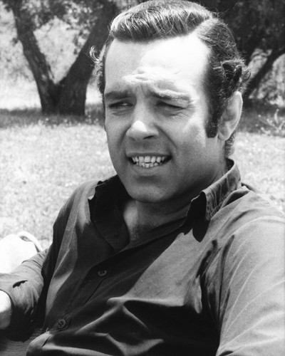 Picture of Pernell Roberts