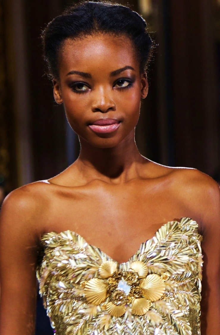 Maria Borges picture