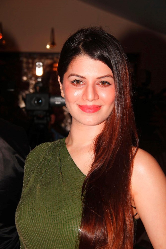 Kainaat Arora picture