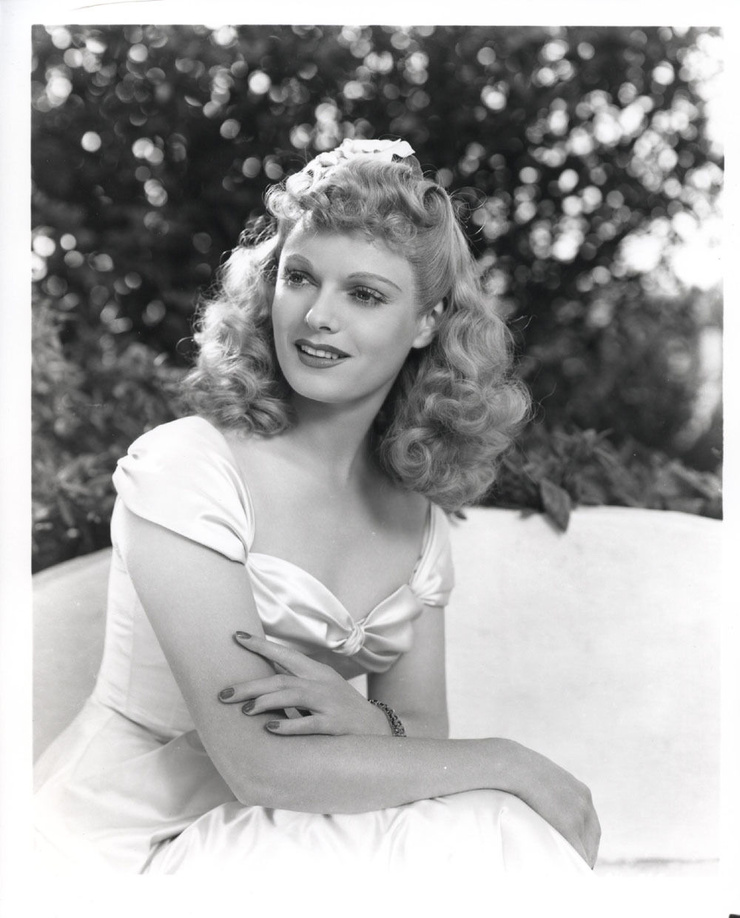 Picture of Anna Neagle