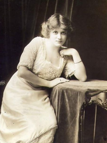 Picture of Ruth Chatterton