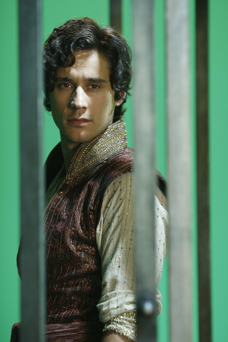 Picture of Peter Gadiot