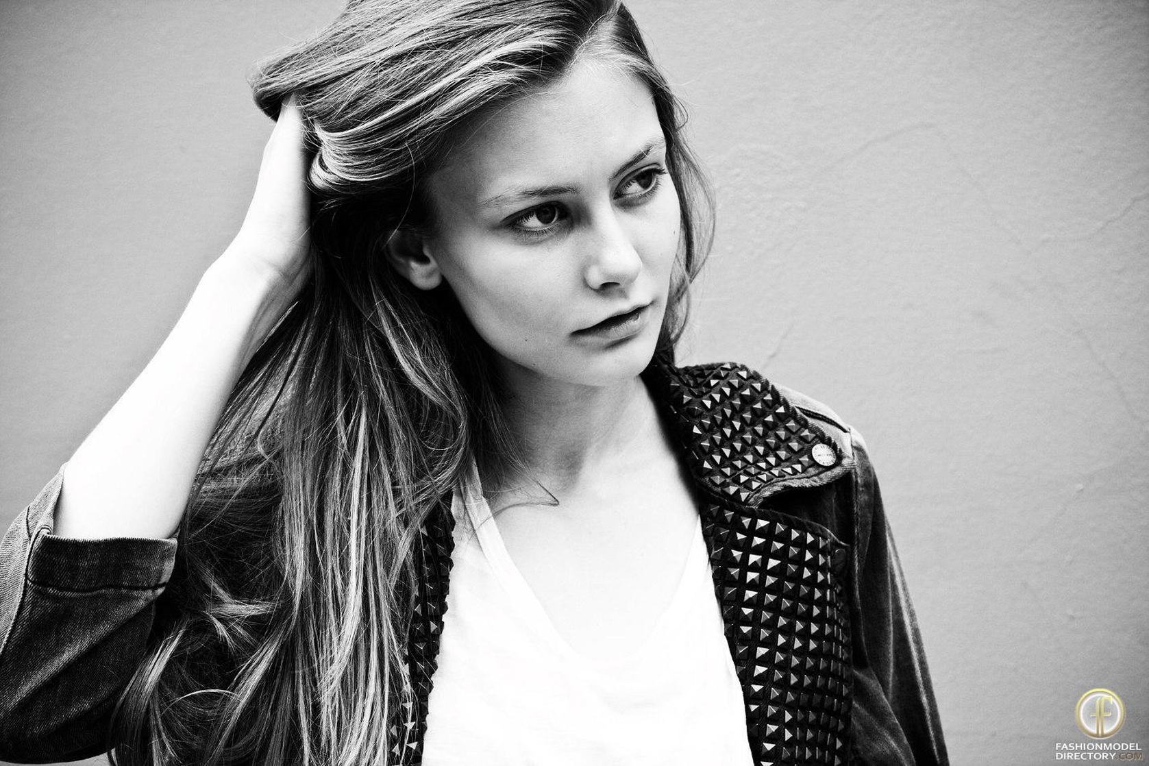 Picture of Cassi Lee