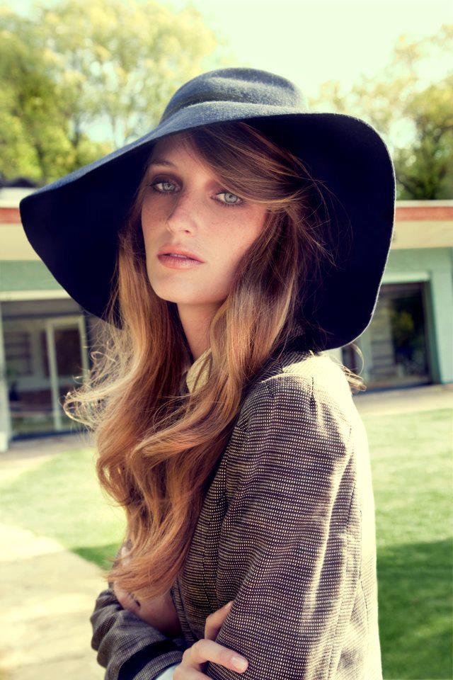 Picture of Azul Caletti