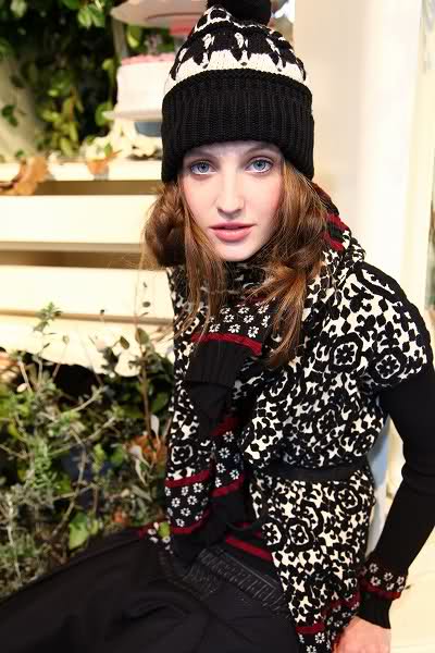 Picture of Azul Caletti