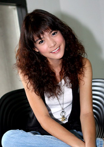 Picture of Apinya Sakuljaroensuk