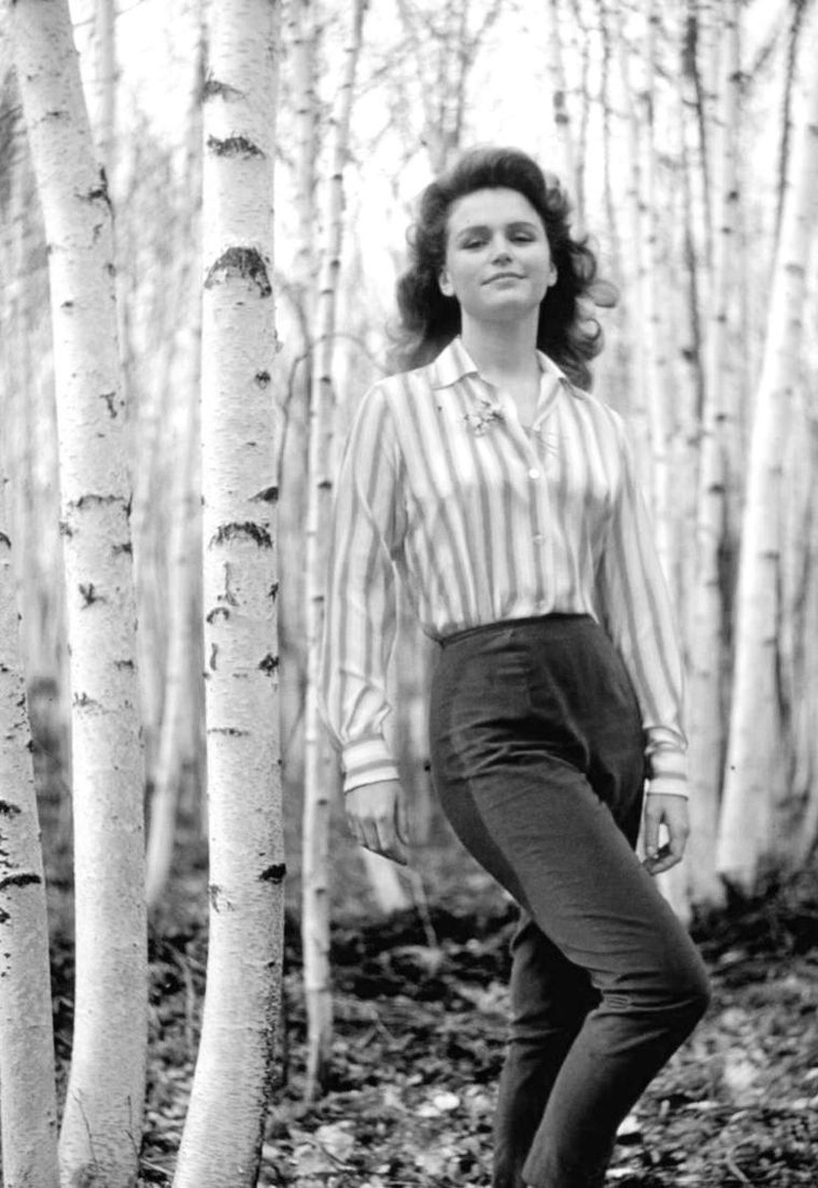 Lee Remick image