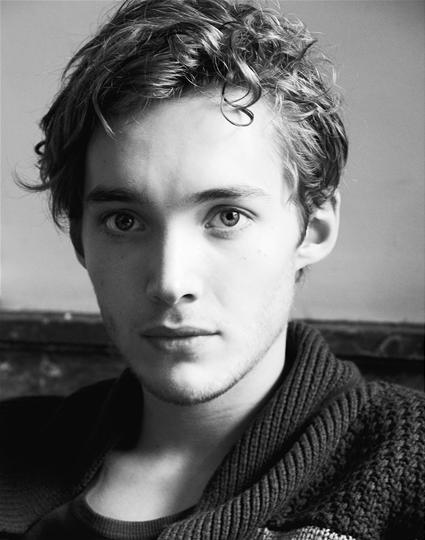 Picture of Toby Regbo