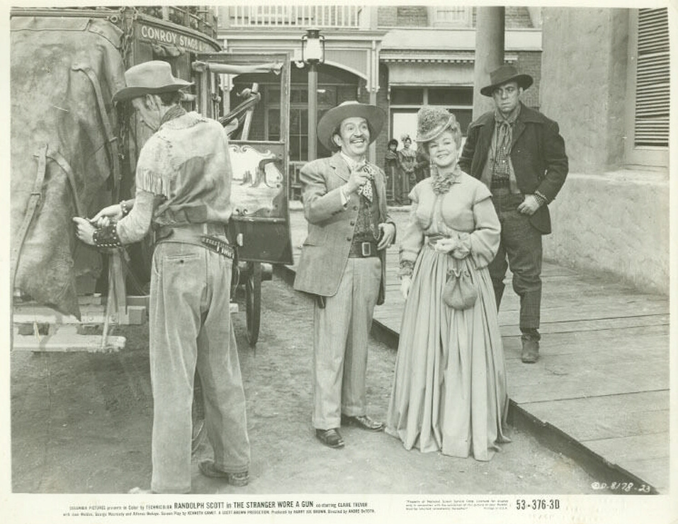 Picture of The Stranger Wore a Gun (1953)
