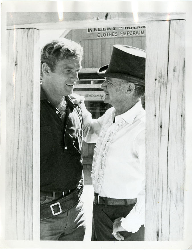 Dundee and the Culhane picture