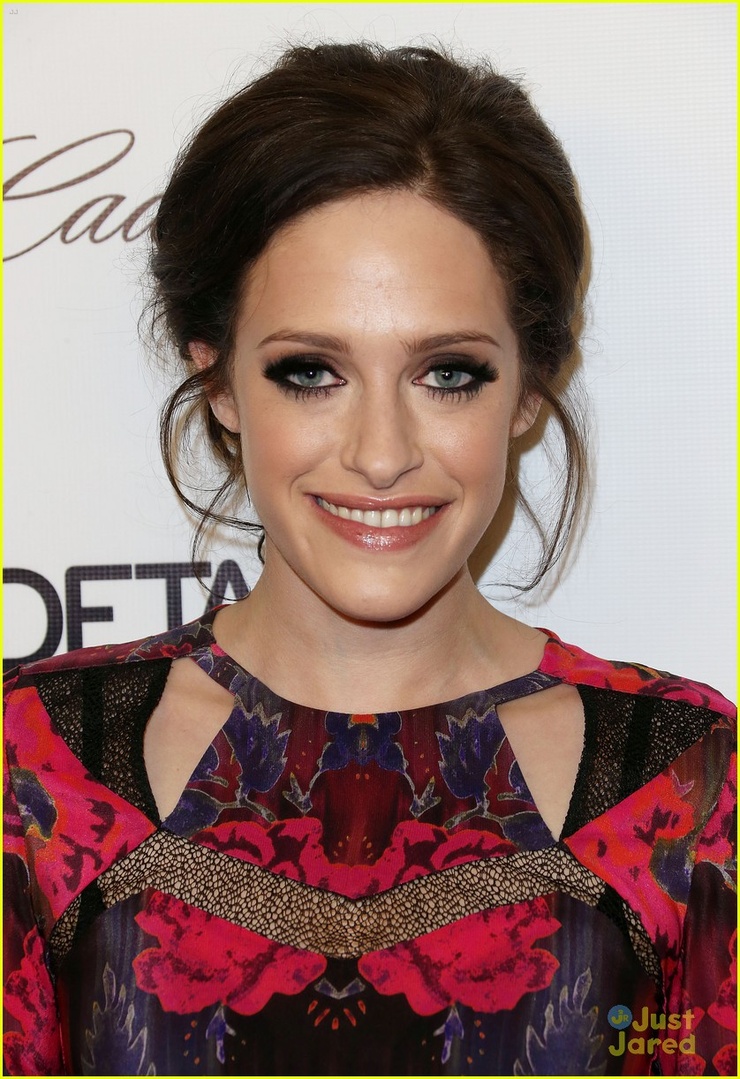 Picture of Carly Chaikin