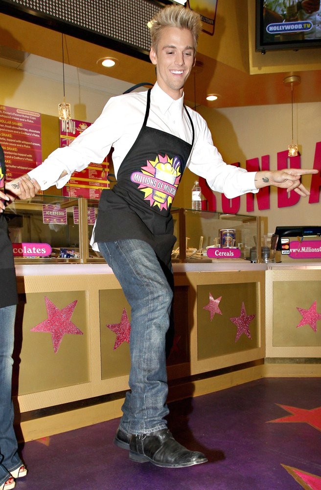 Aaron Carter image