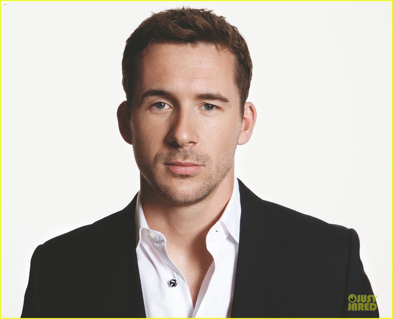Barry Sloane picture