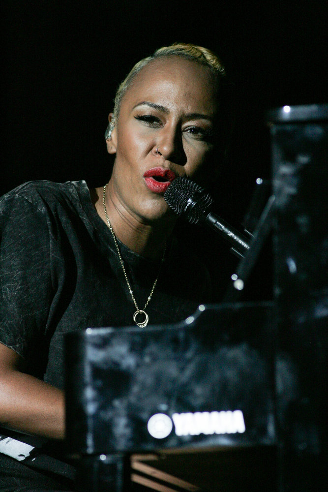Emeli Sande picture