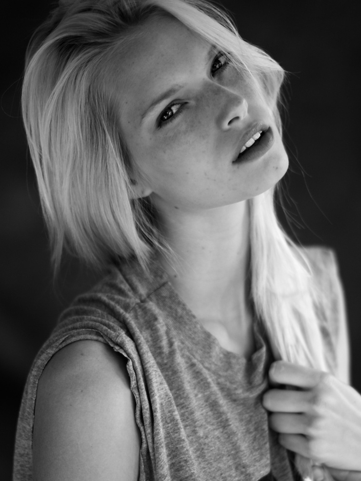 Picture of Bree Smith model