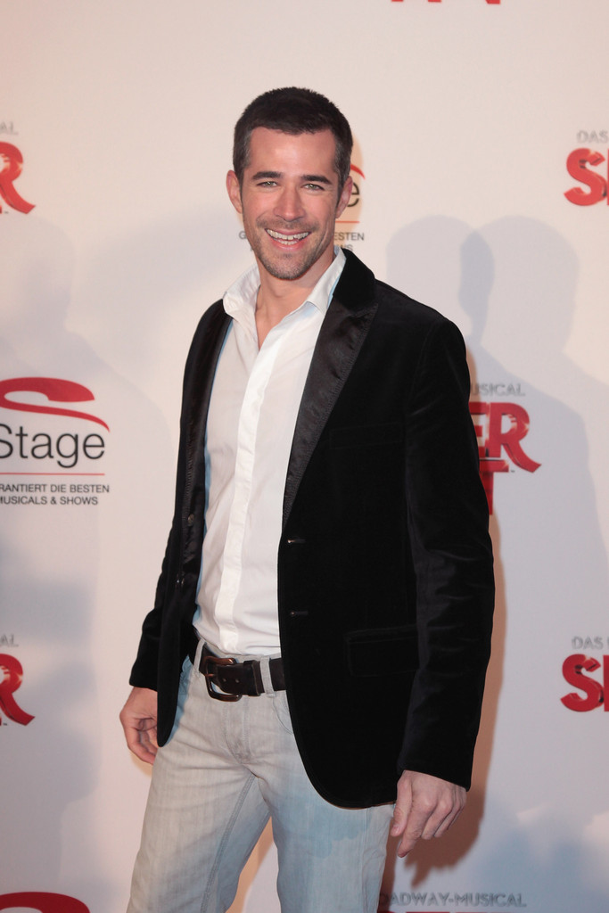 Picture of Jo Weil