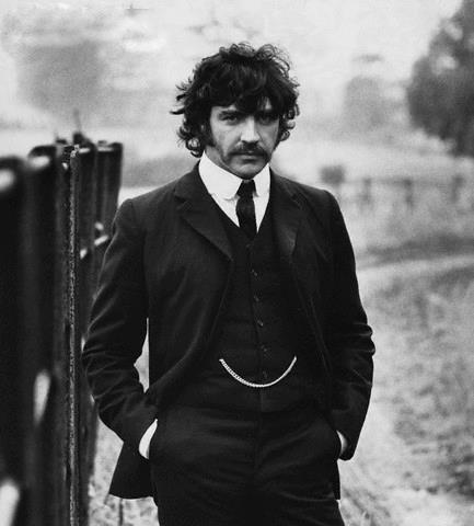 Picture of Alan Bates