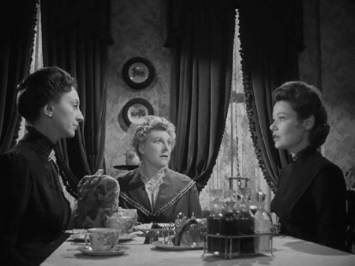 Victoria Horne, Isobel Elsom and Gene Tierney