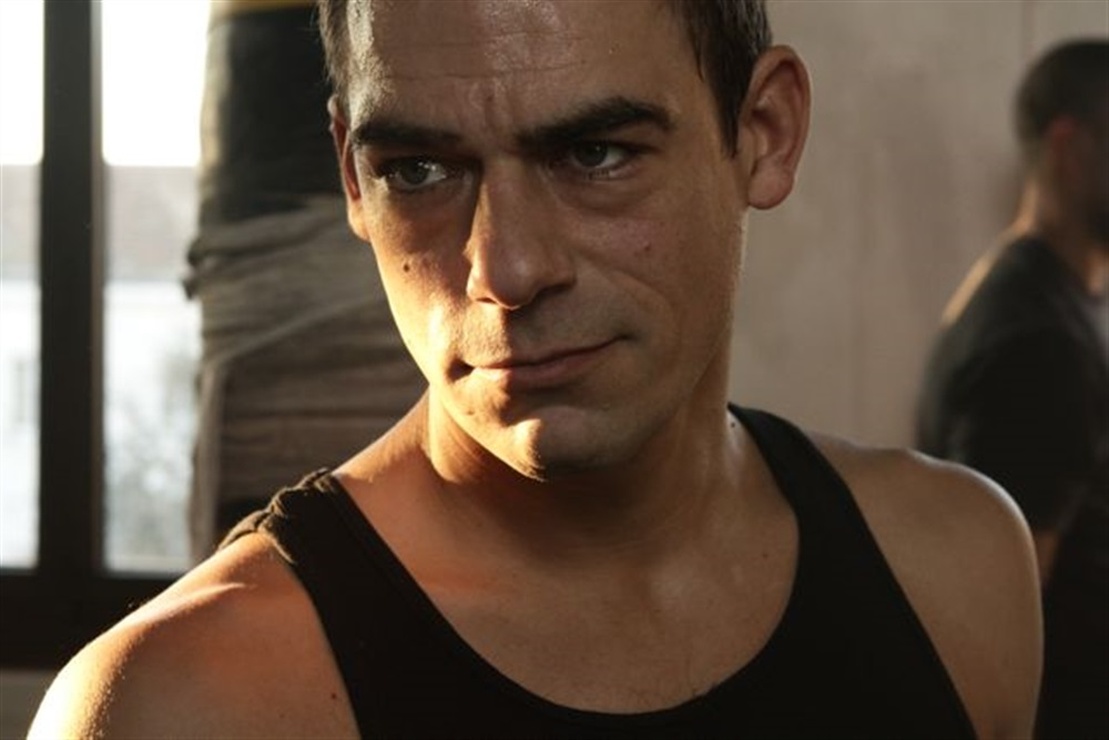 Carlos López image