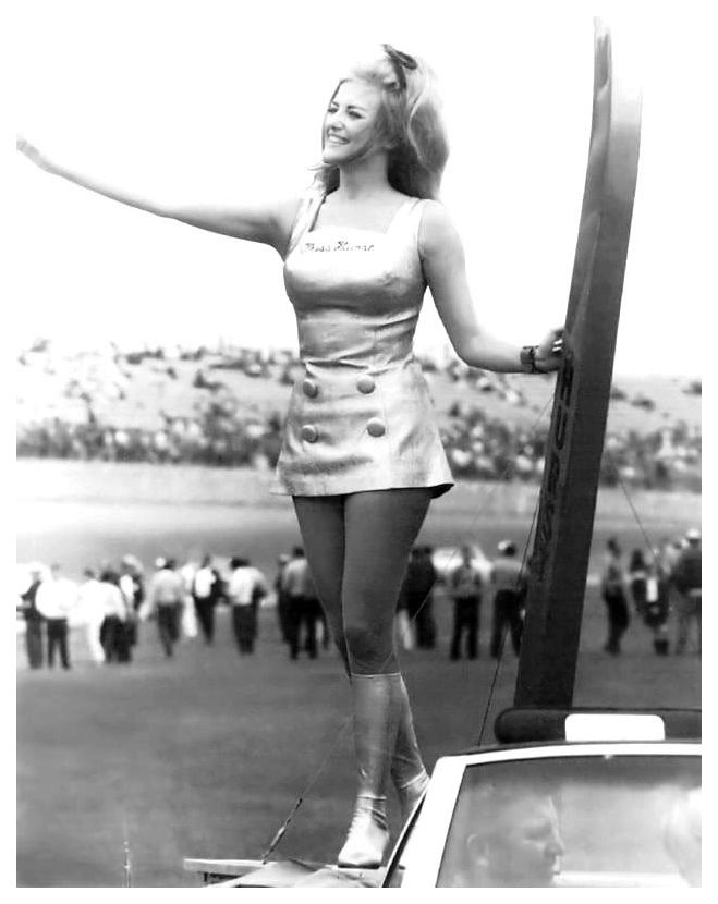 Picture of Linda Vaughn