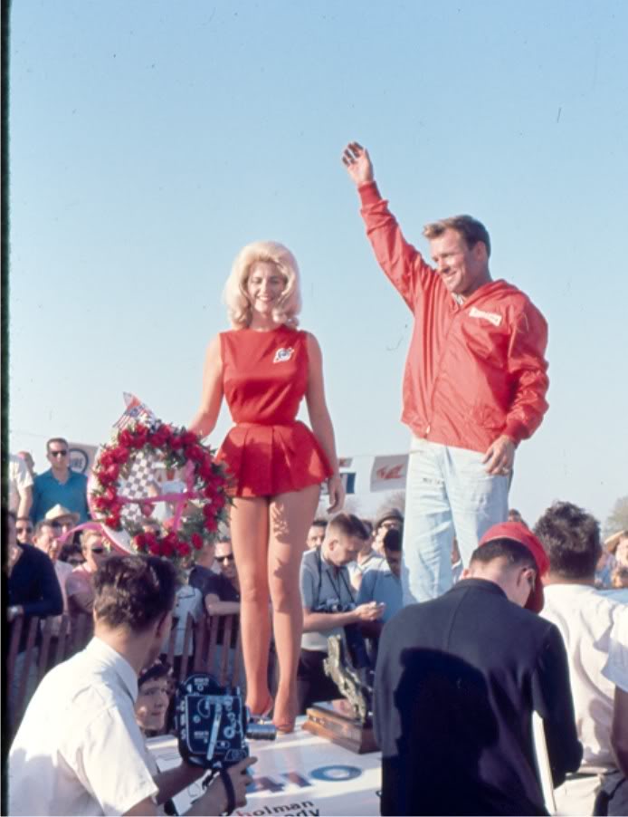Picture of Linda Vaughn