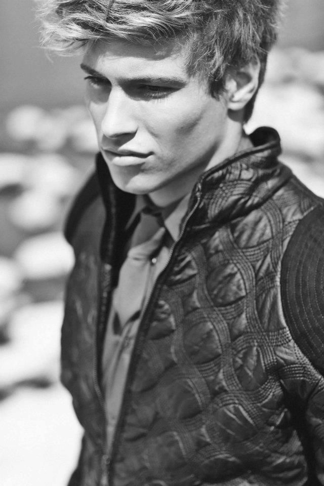 Picture of Sven Csongar