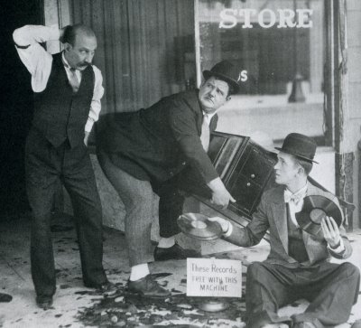 Picture of James Finlayson