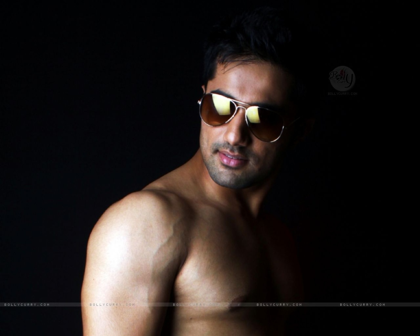 Vishal Karwal image