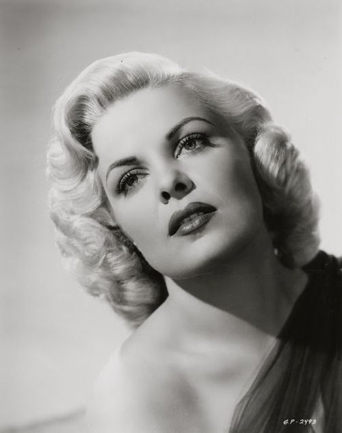 Picture of Cleo Moore